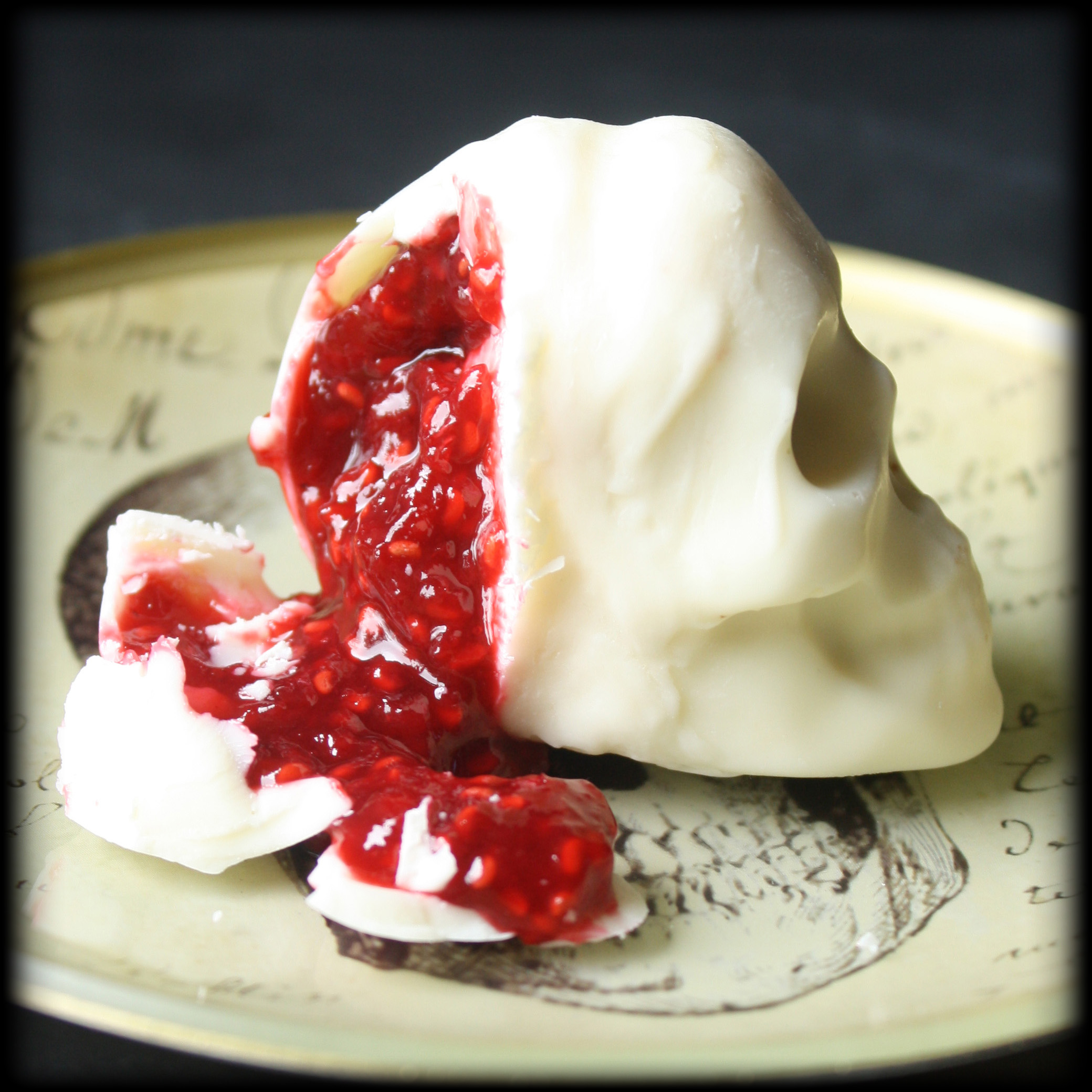 Raspberry Chocolate Skulls | Gothic Valentine | Halloween Food | Me and ...